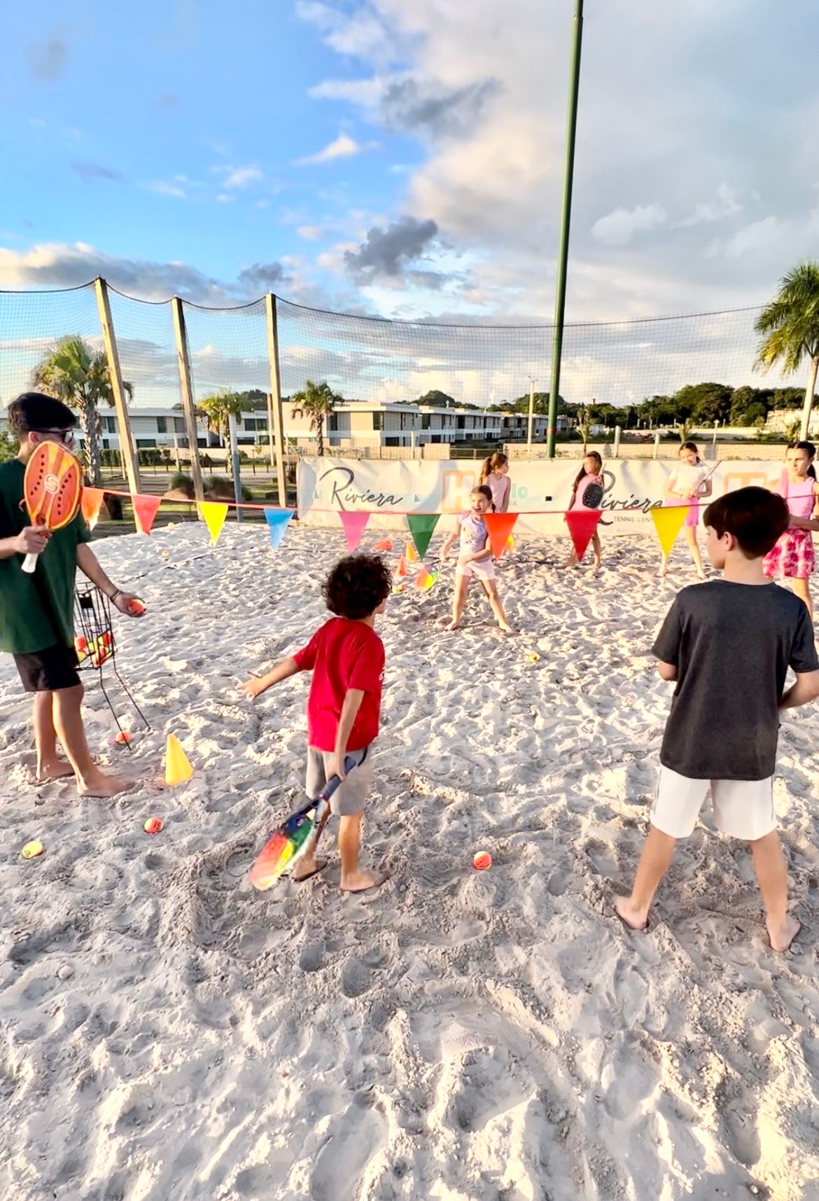 DROP-IN / Kids 6-9 – CARIBE BEACH TENNIS